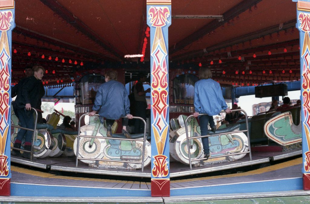 Atmosphere Creator: the sounds of the fairground – Listening to music ...